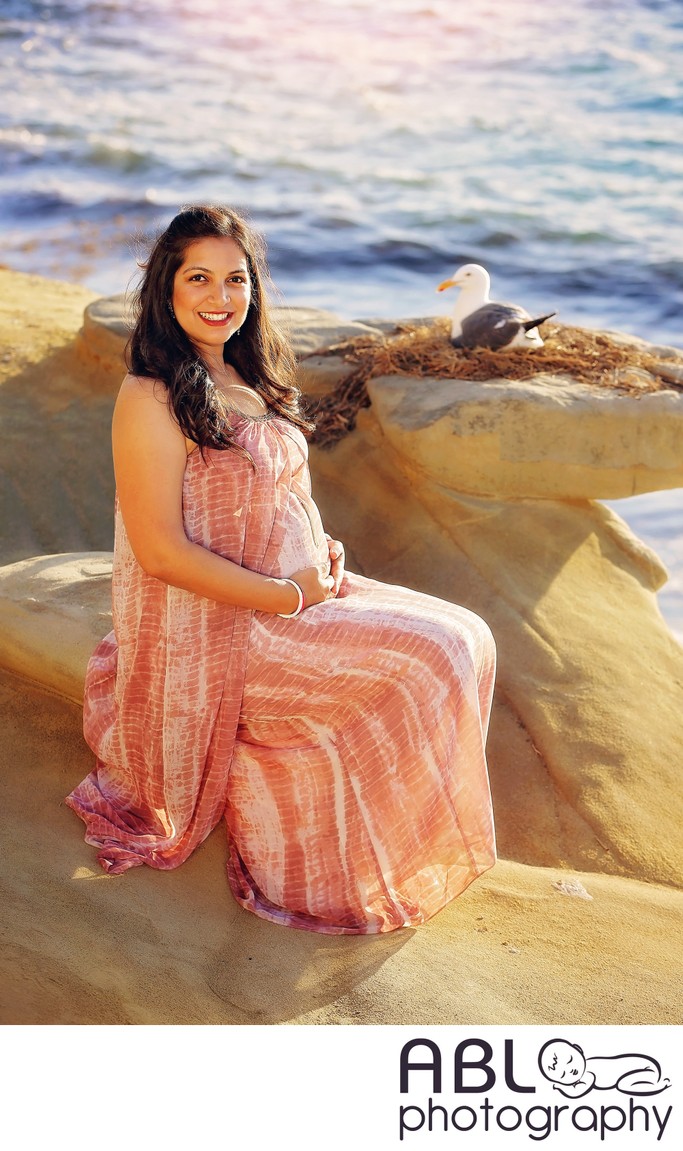 Unique maternity photos with bird's nest in La Jolla - Maternity ...