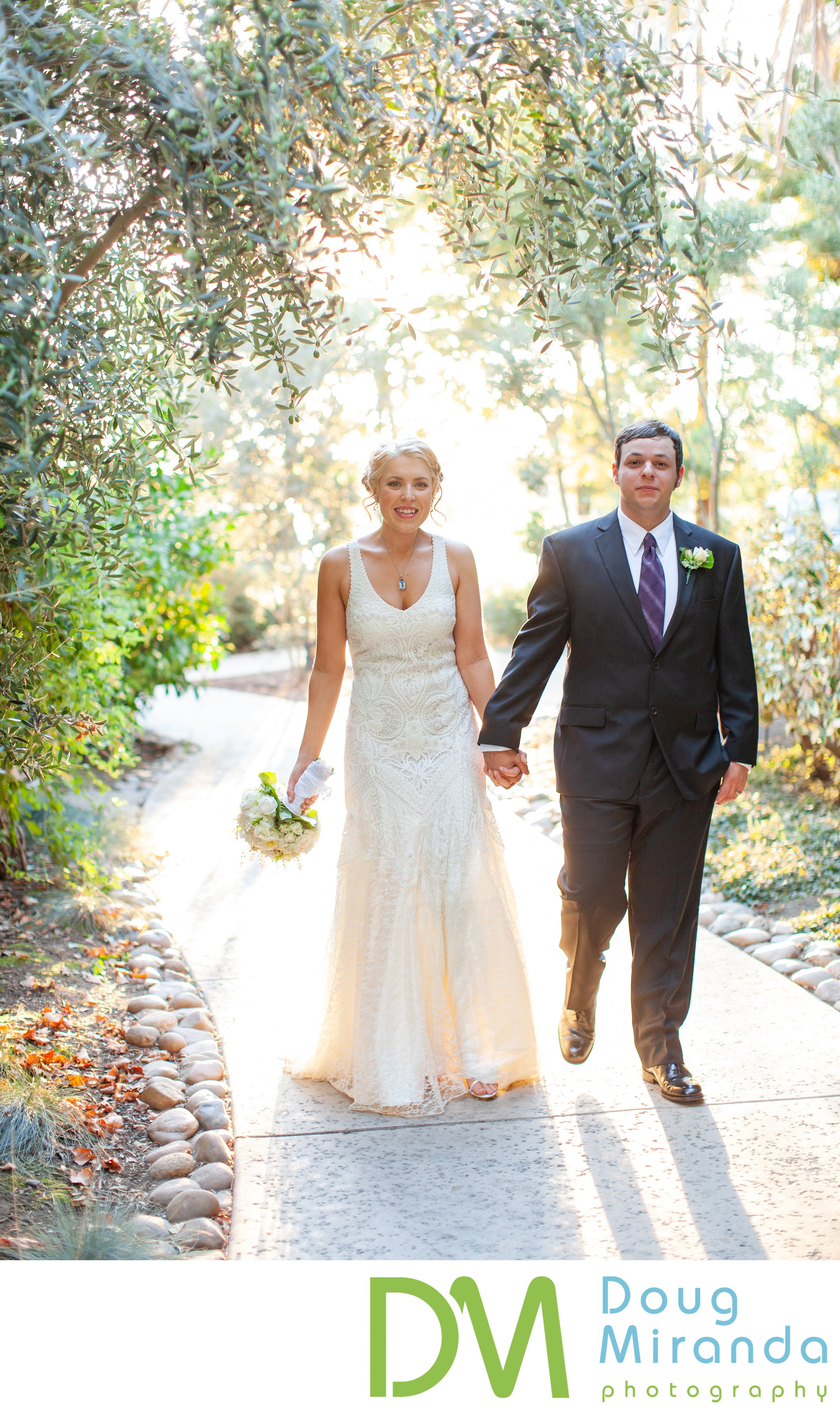 Wine and Roses Wedding Pictures - Wine and Roses Wedding Photographer ...