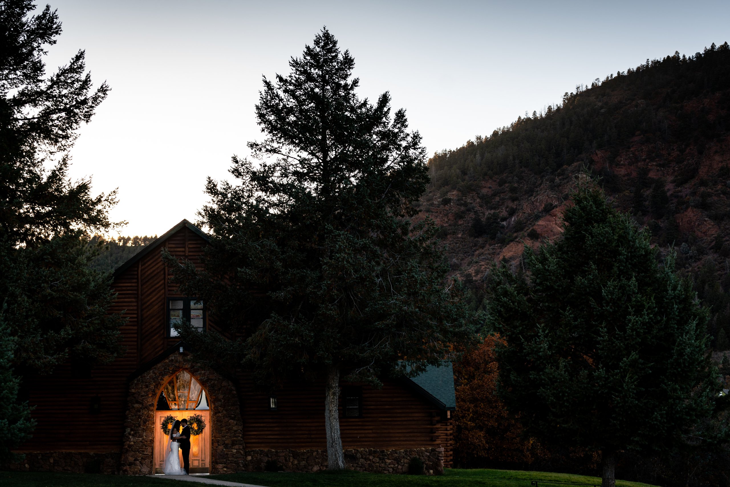 Colorado Wedding Photographer - Logan Newell Photography