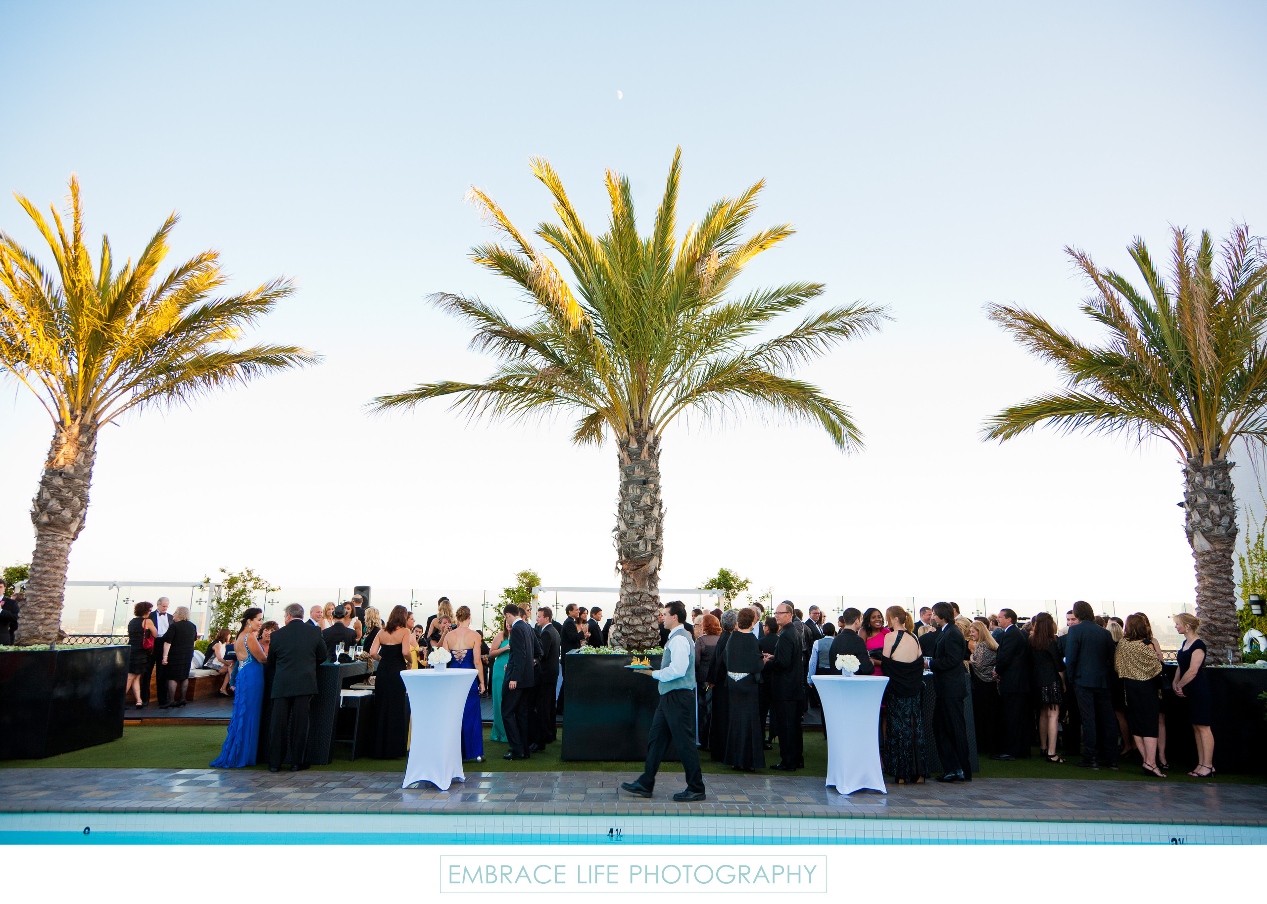 Los Angeles Rooftop Cocktail Party - Wedding Décor Photographs ...