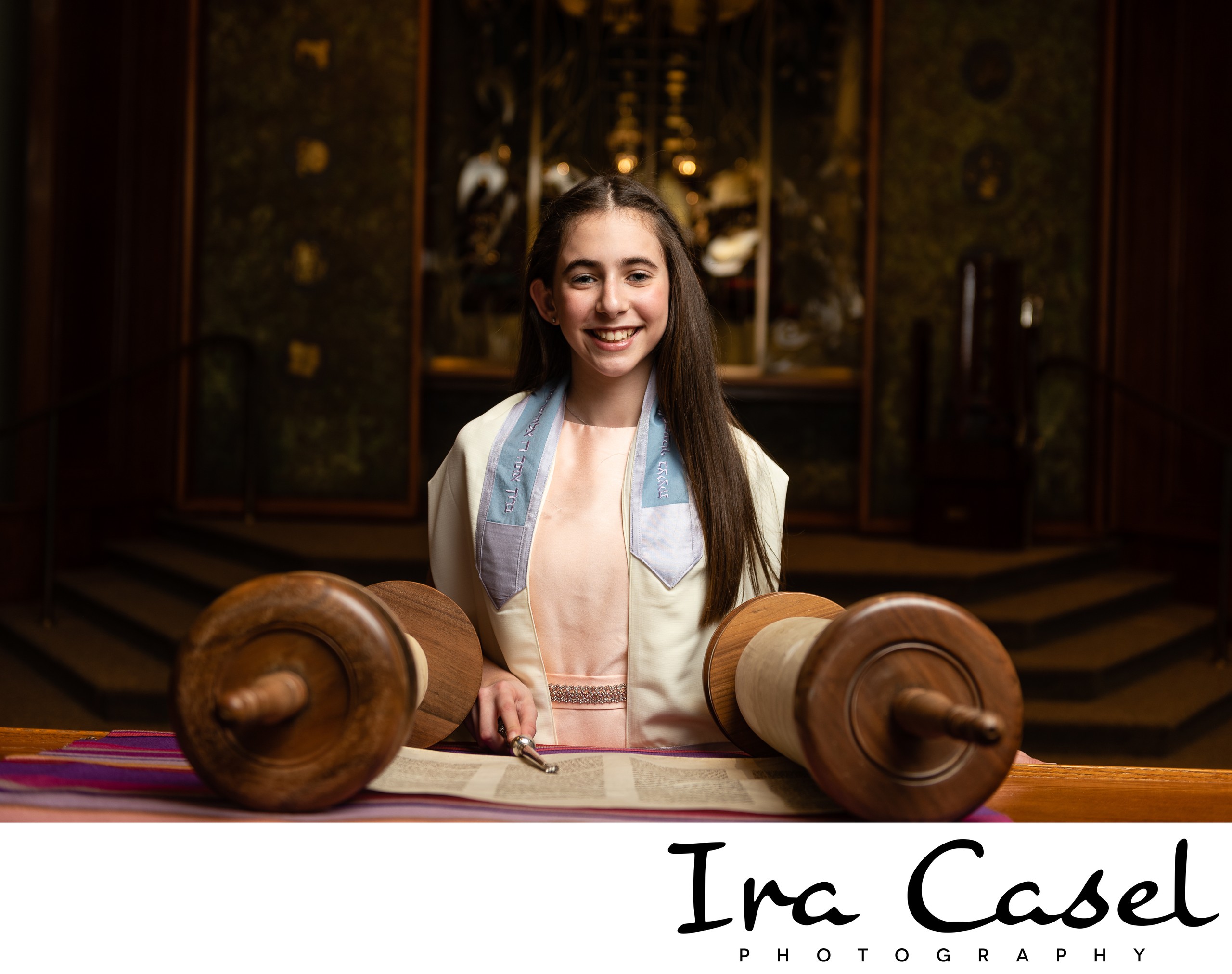 Luxury Bat Mitzvah Photography - Synagogue - Ira Casel Photography