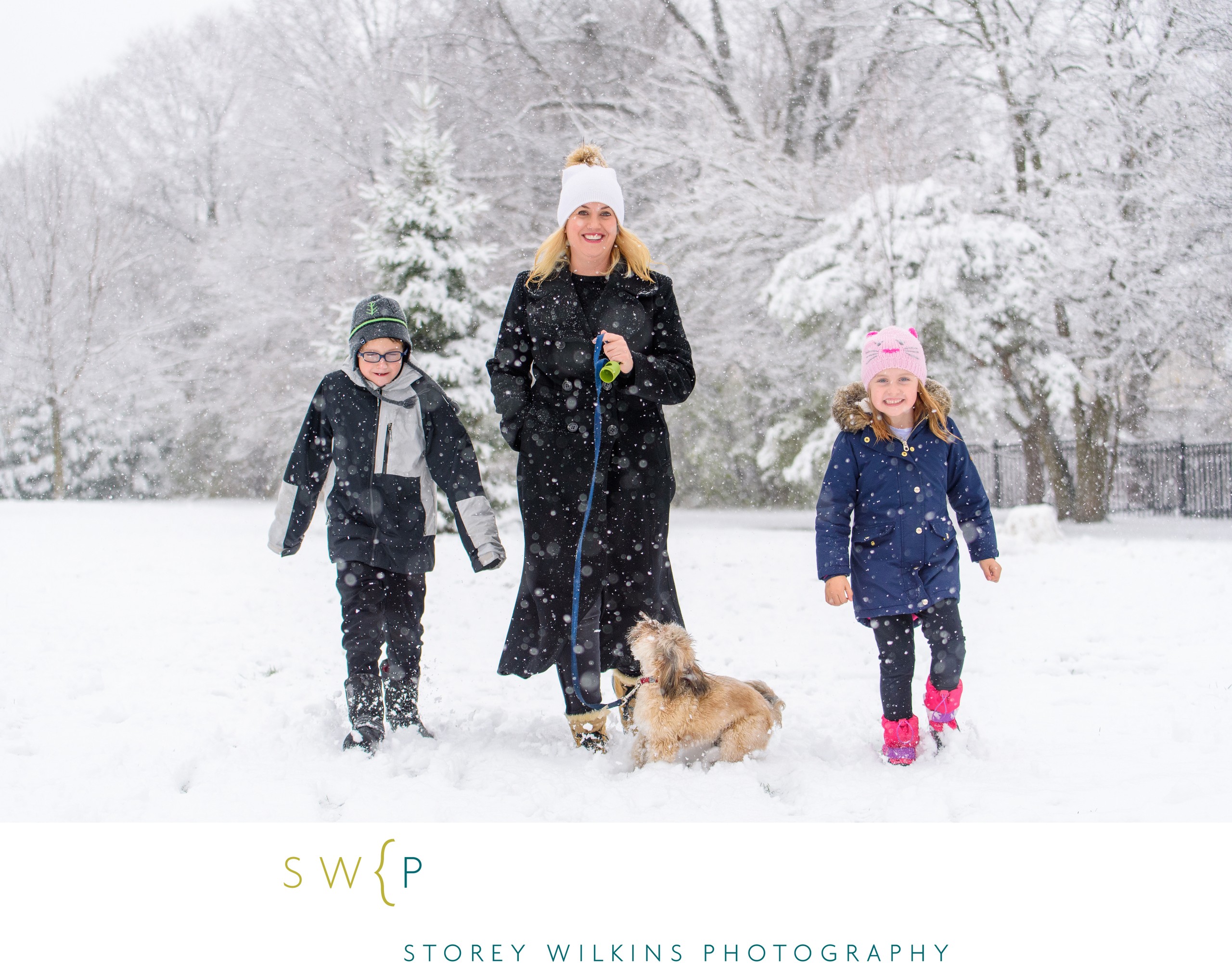 Winter Family Portrait Sessions | Toronto Images - Storey Wilkins ...