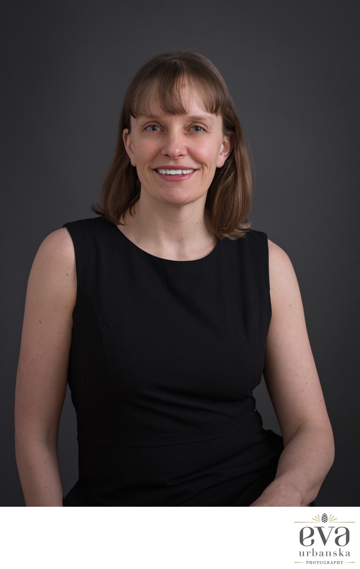 Famele attorney headshots - Portraits - Eva Urbanska Photography