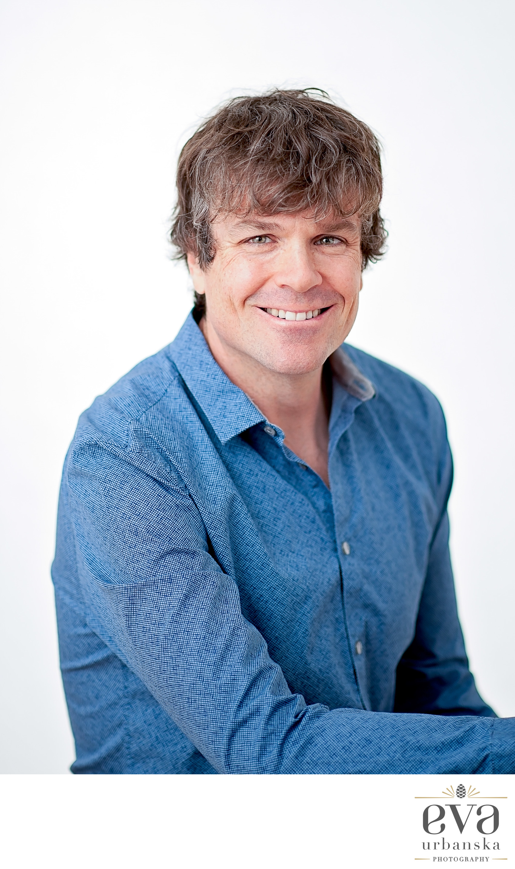 real estate agent portraits Canmore - Portraits - Eva Urbanska Photography