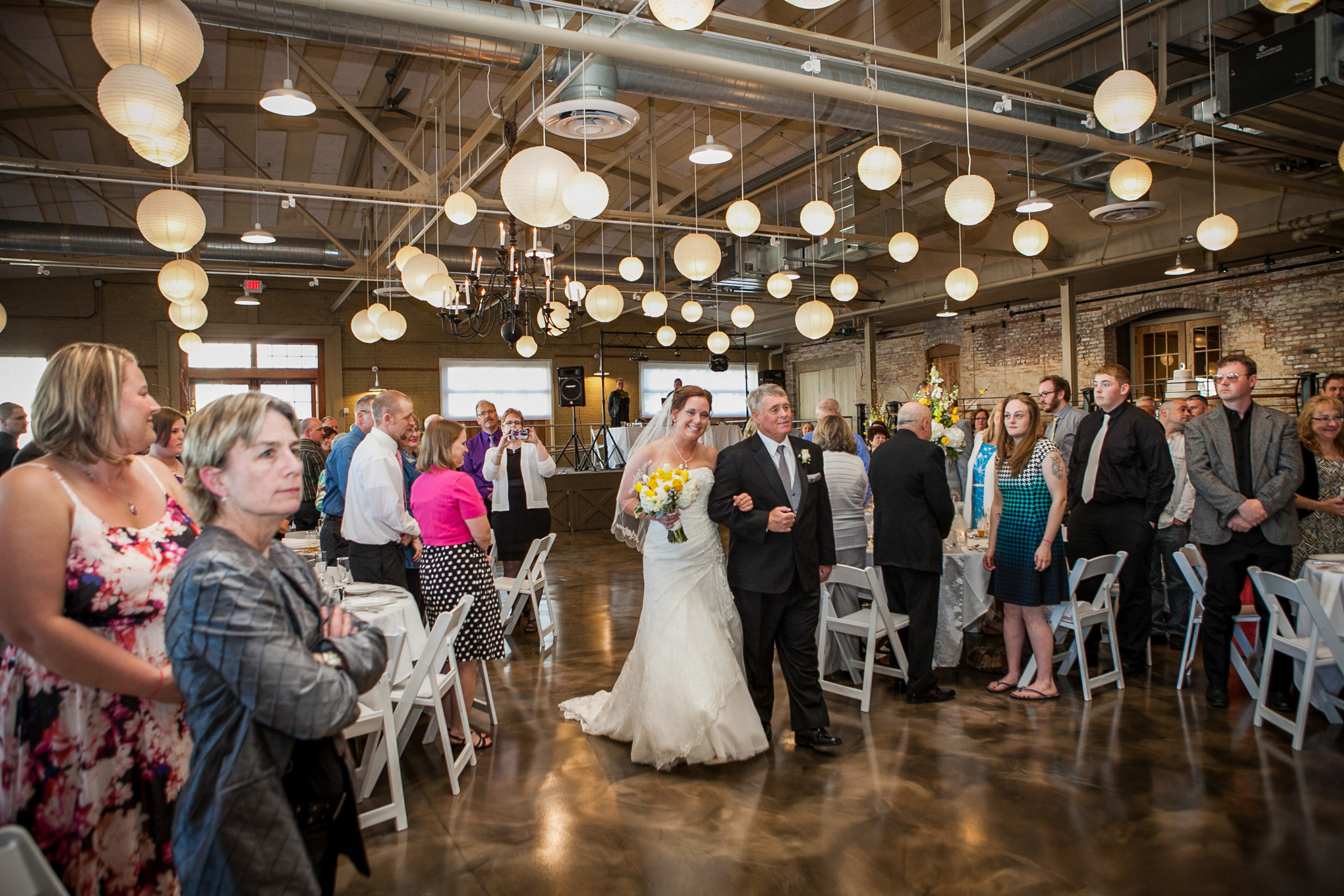 Rockford Wedding Venue: Prairie Street Brewing Co - Shannon Z Photography
