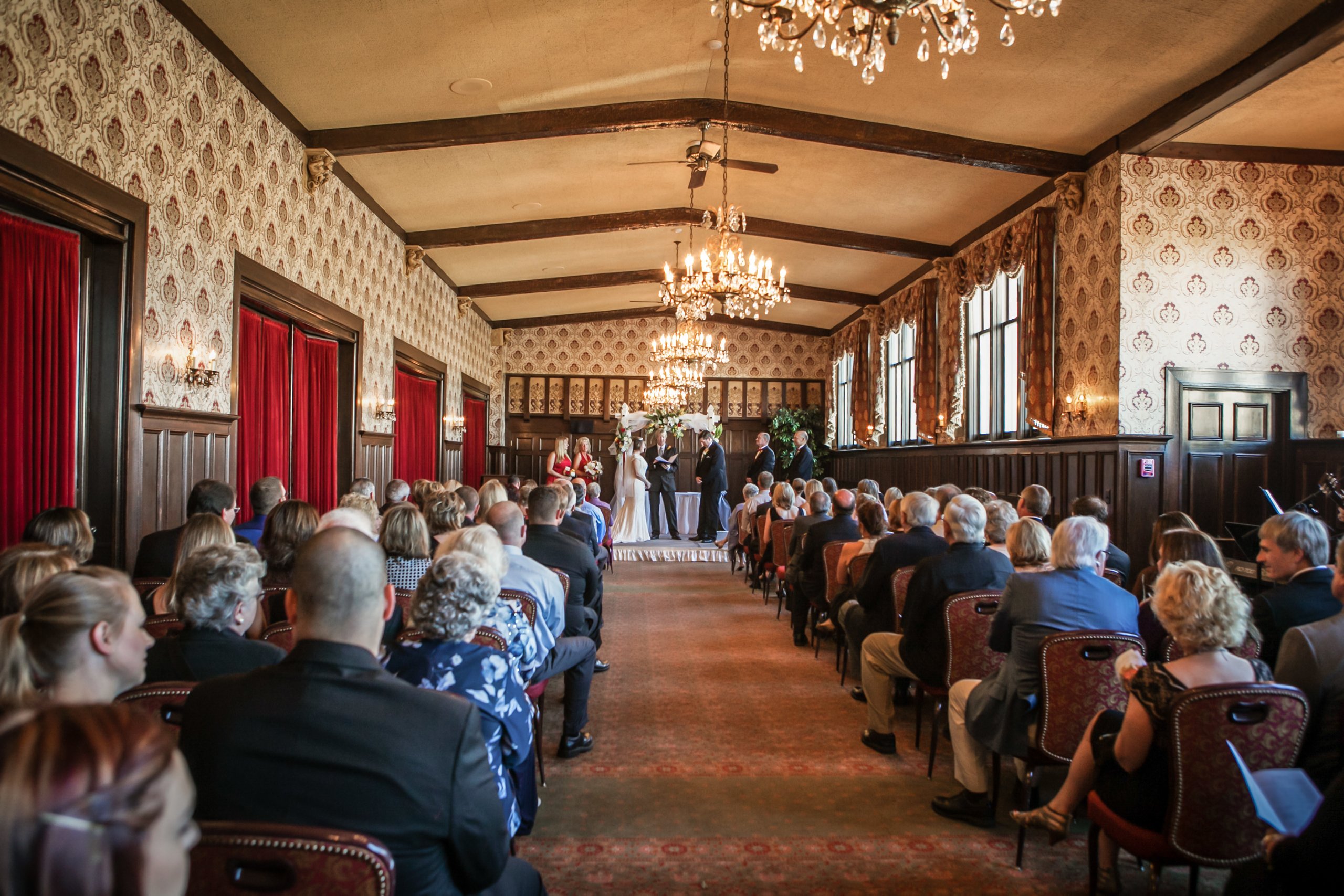 The Wisconsin Club: Milwaukee Historic Venue - Shannon Z Photography