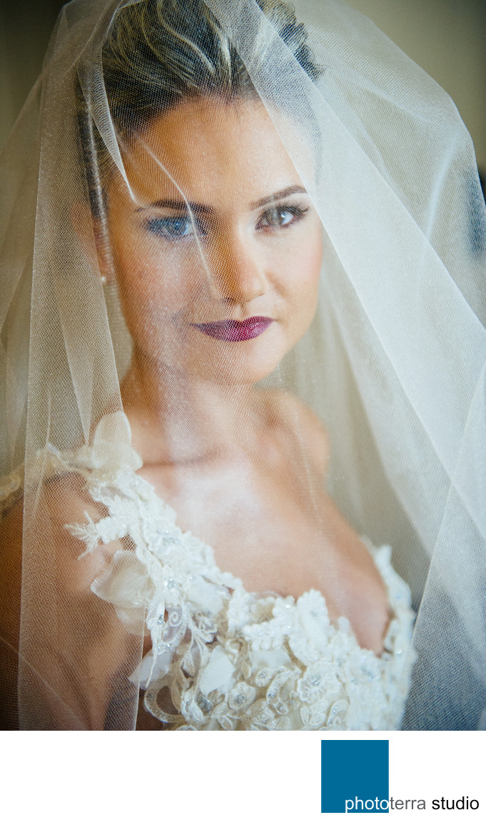 French-Canadian Bride - Wedding Gallery - Phototerra Studio