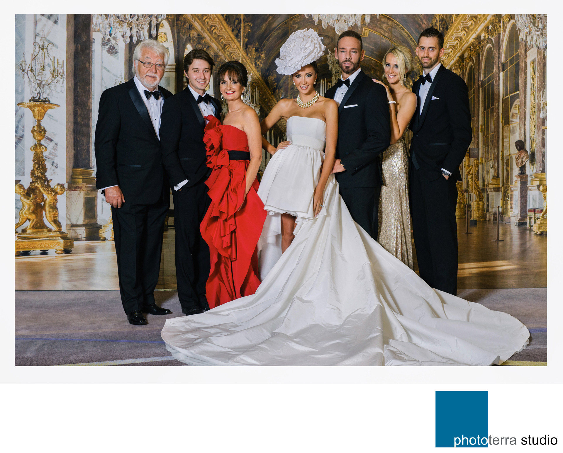 Traditional Family Wedding Photograph - Ritz-Carlton Toronto Wedding ...