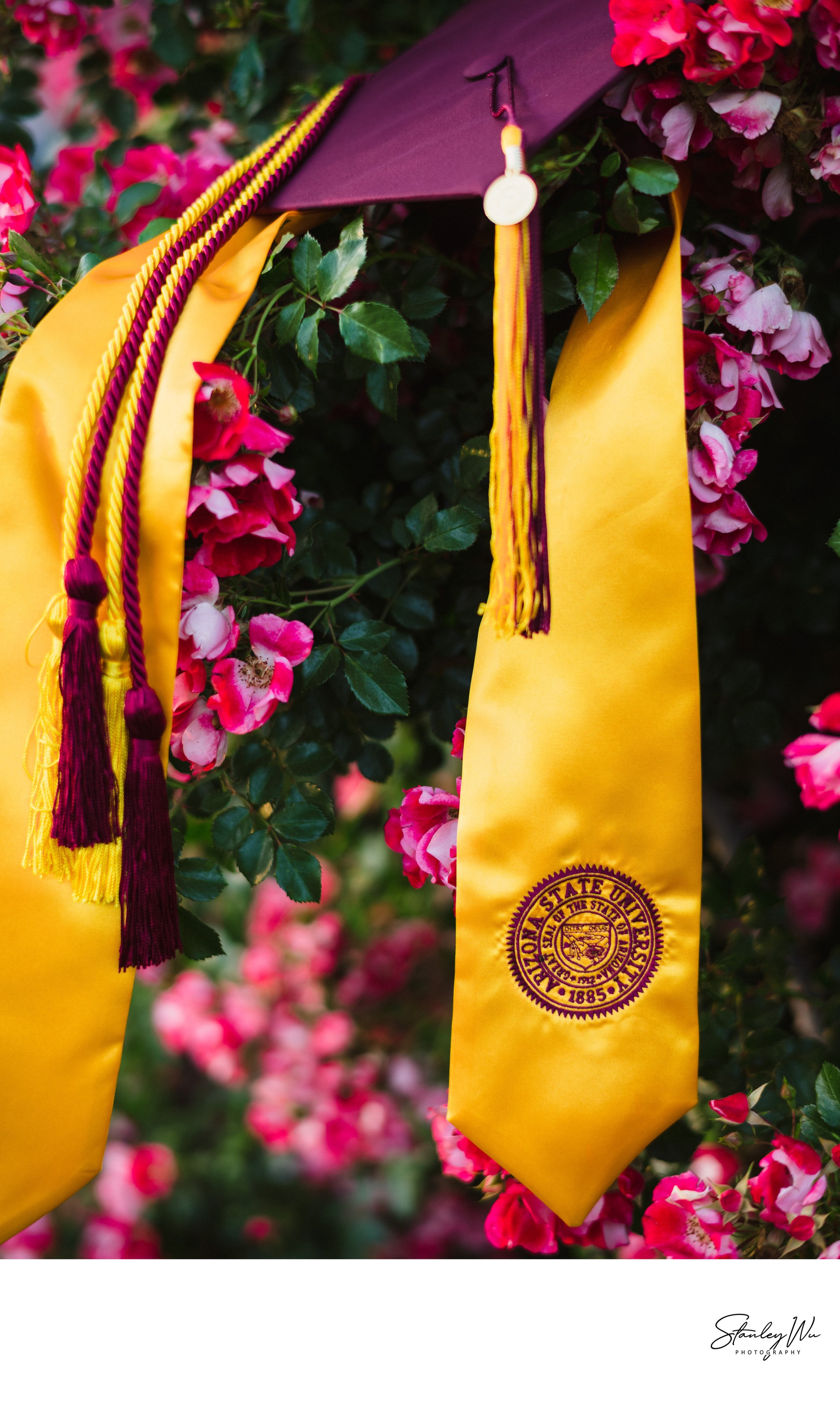 Best Props for the Ultimate Graduation Portraits - Stanley Wu Photography