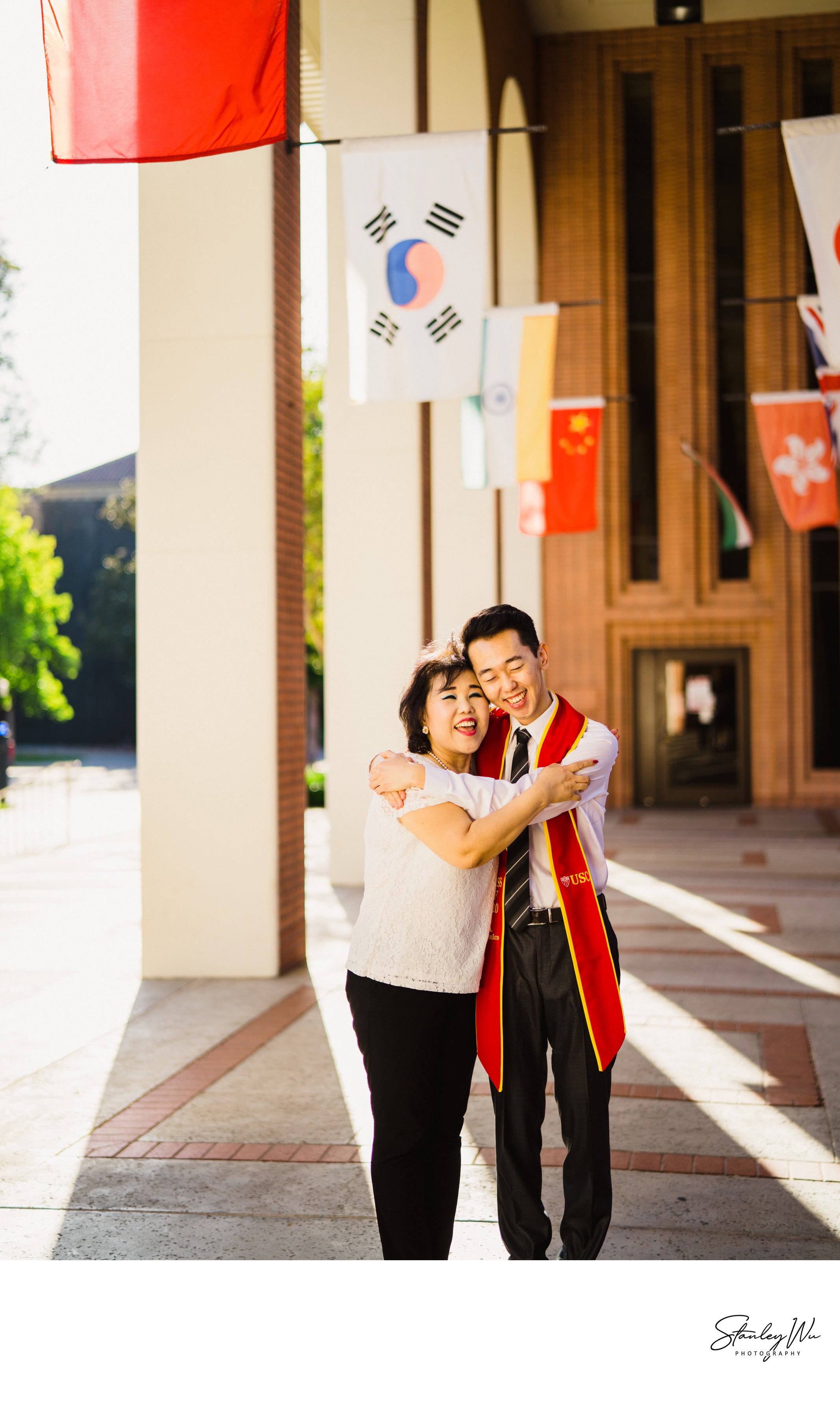 Best Props for the Ultimate Graduation Portraits - Stanley Wu Photography