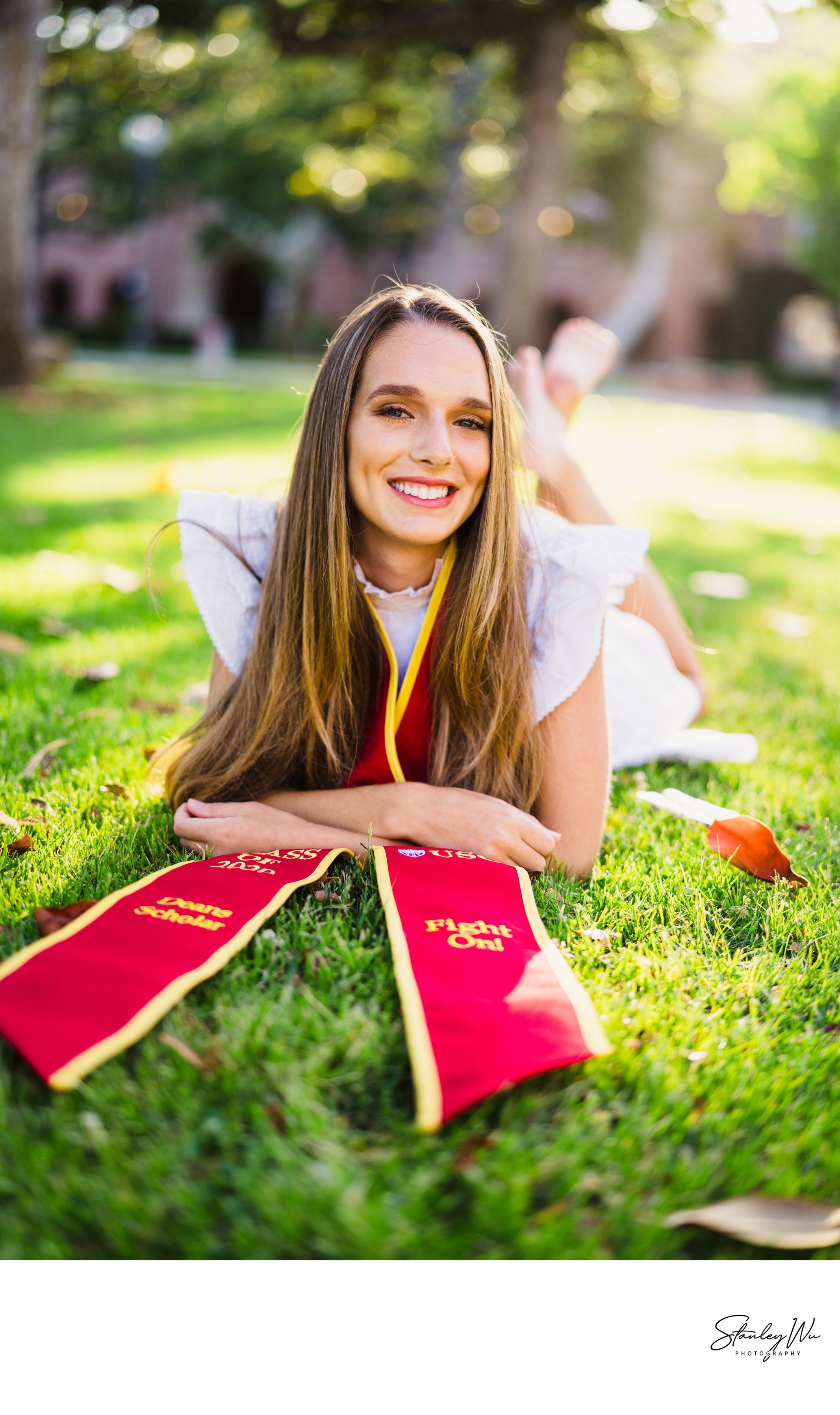 Top Posing Ideas For Memorable Graduation Photos - Stanley Wu Photography