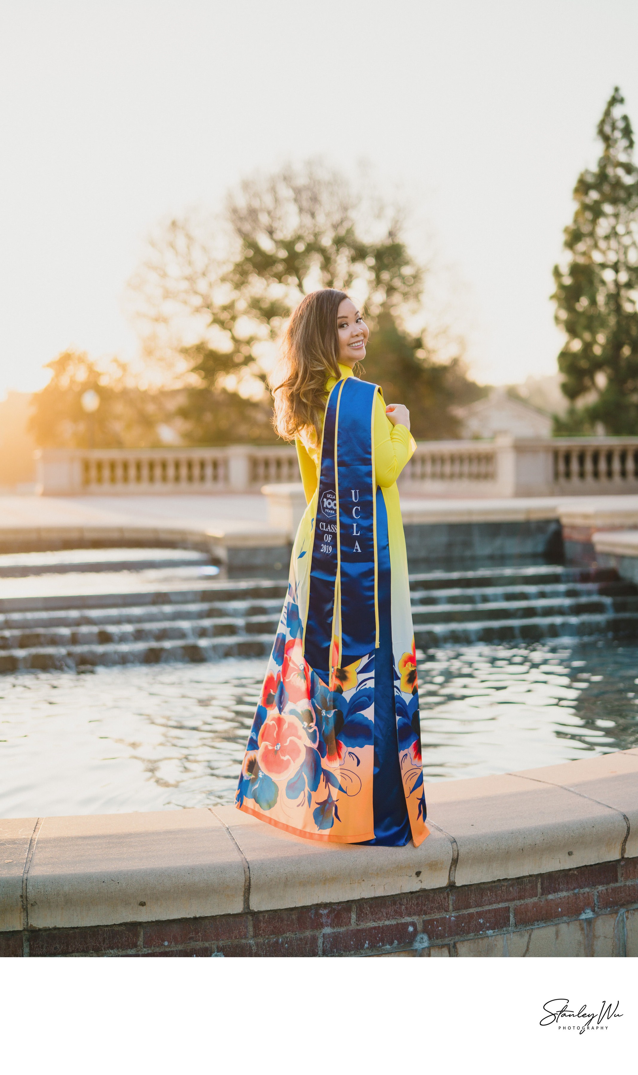 Top Posing Ideas For Memorable Graduation Photos - Stanley Wu Photography