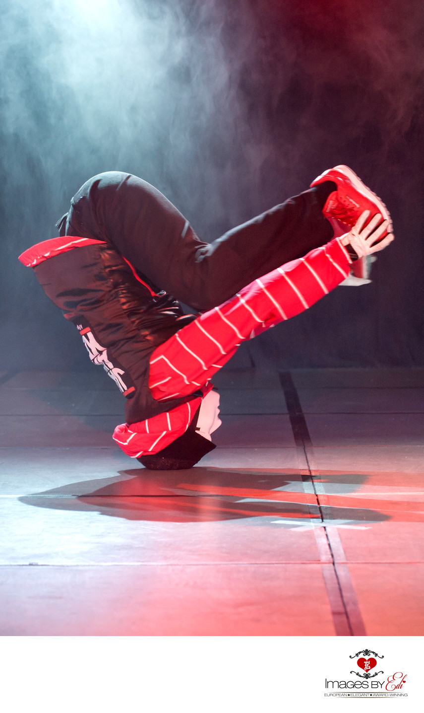 Entertainment During A Corporate Event Images By EDI