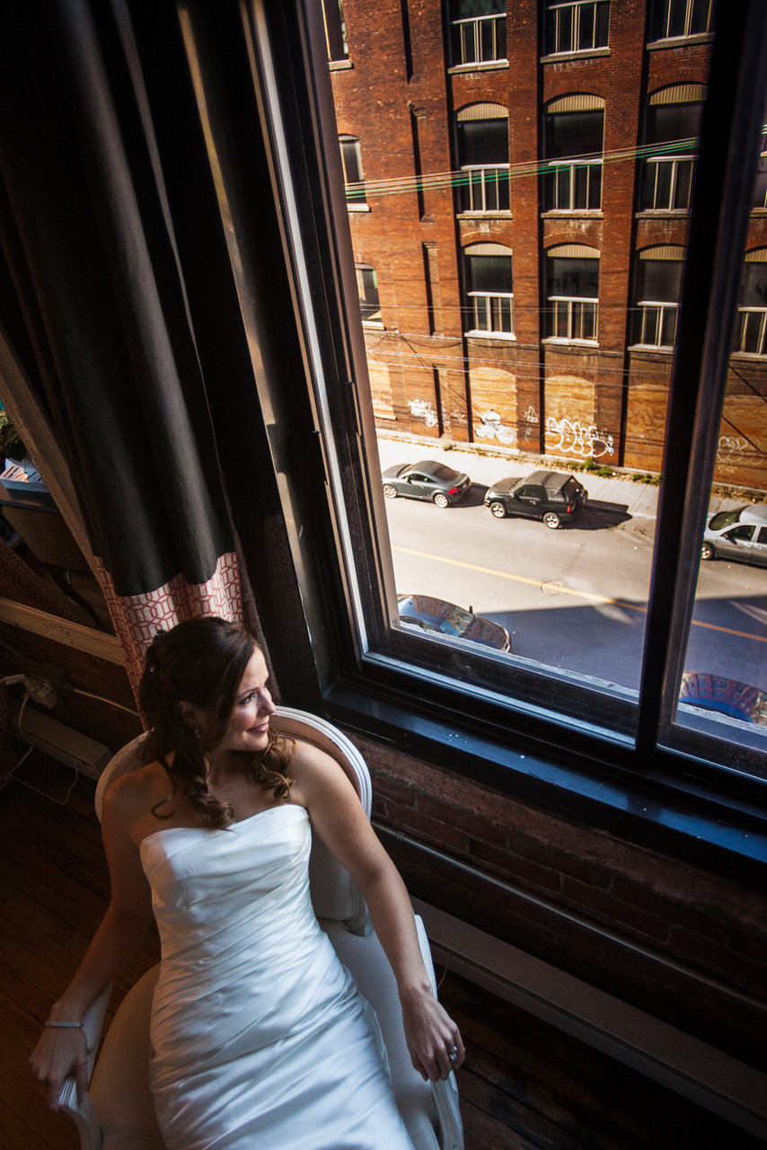 Montreal Wedding Photography at Studio Caroline Théoret Maquillage ...