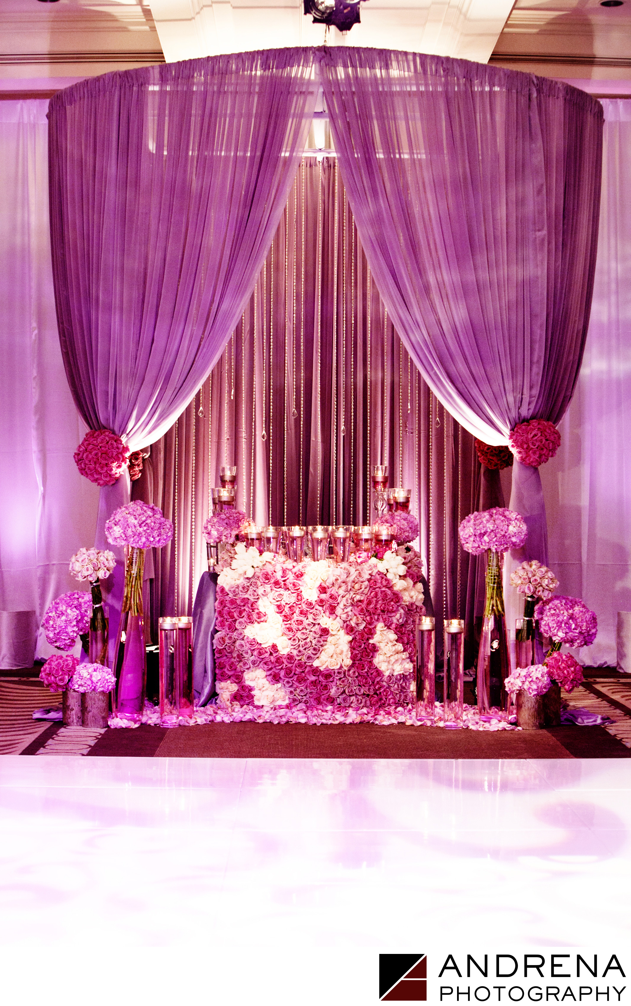 Dramatic Sweetheart Table Photograph - Los Angeles Event Photographer ...