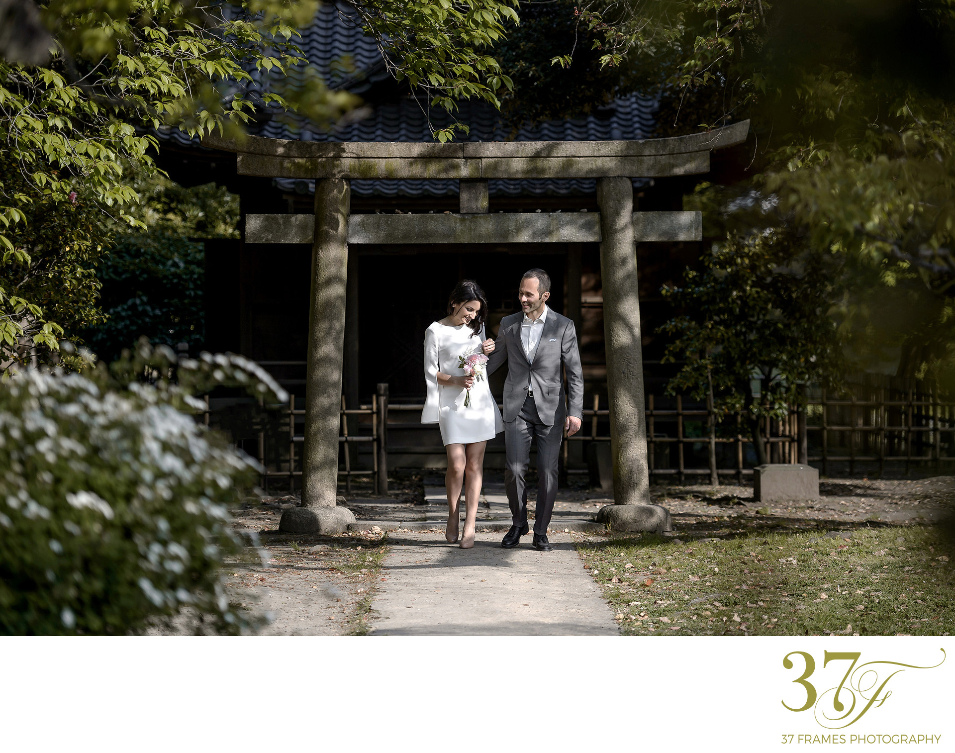 Elopement at the Italian Embassy in Tokyo - Wedding Planning ...
