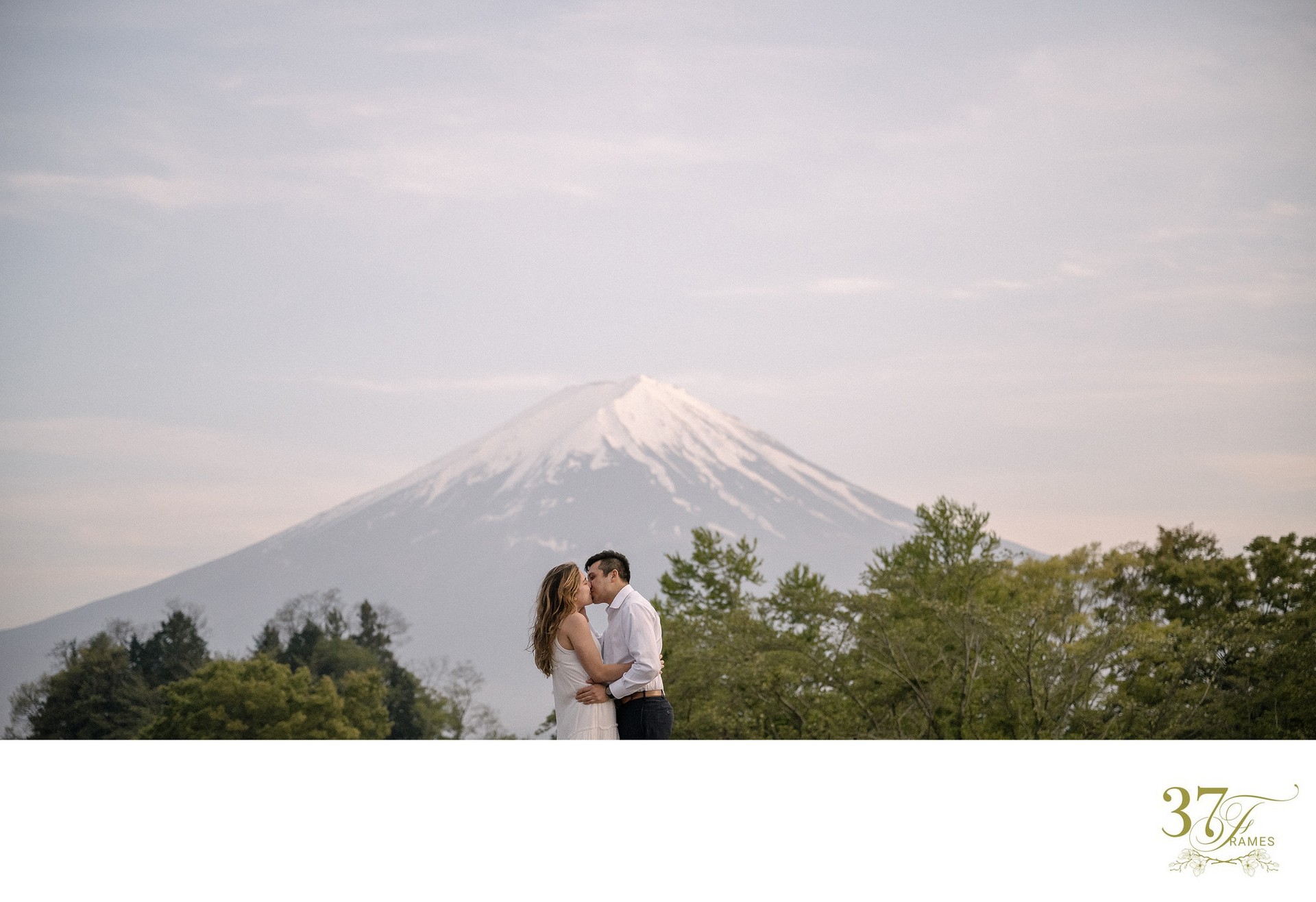 Love Elevated: A Mt Fuji Proposal at Sunset - Engagement Photography in ...