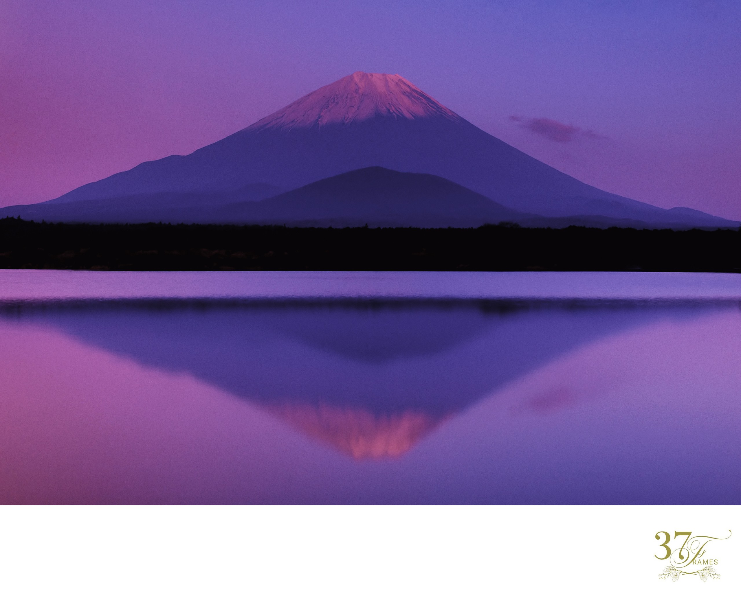 Mt Fuji at Sunset - 37 Frames Life Adventures - 37 Frames