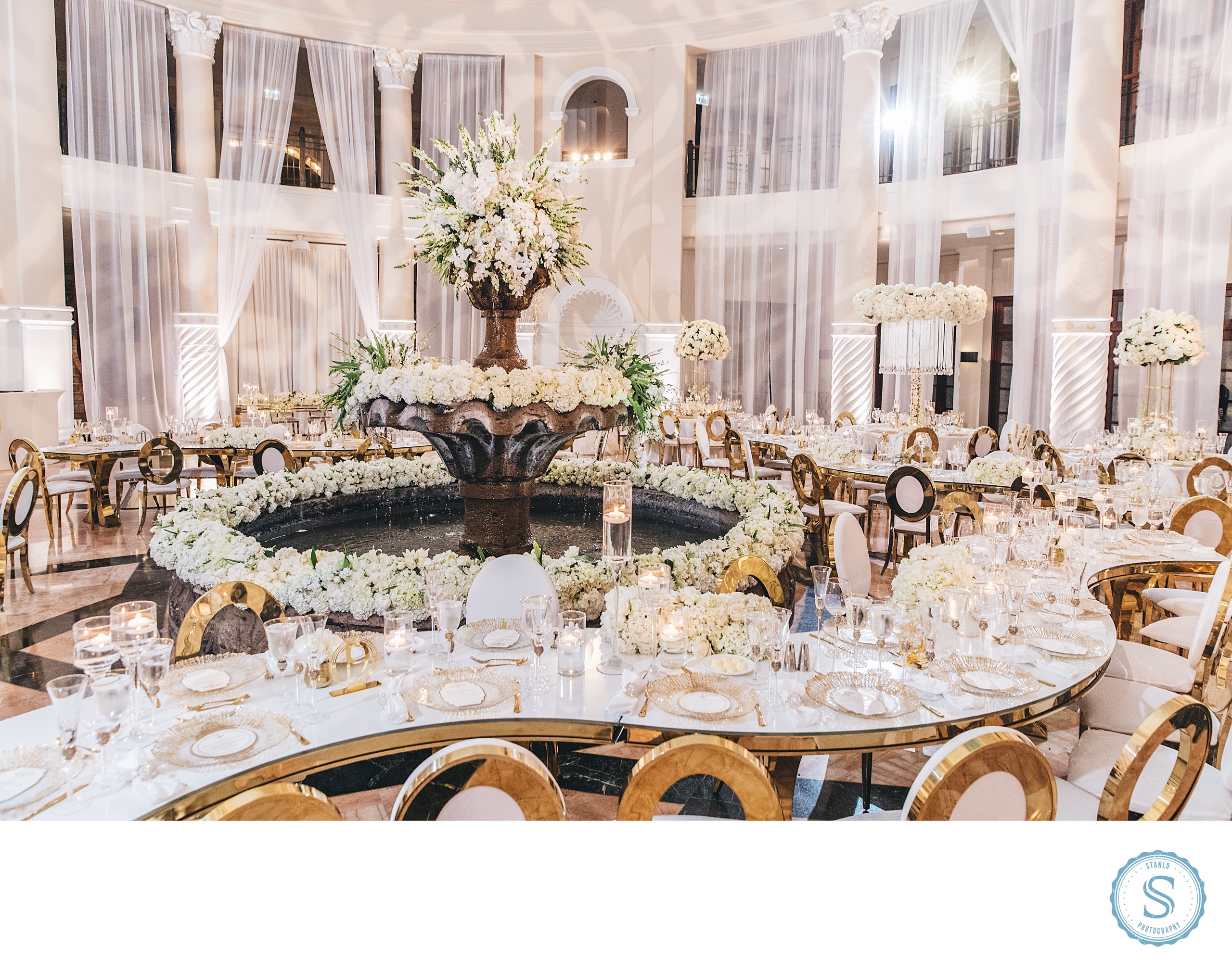 Colonnade Wedding Fountain - Bahamas Wedding Photographer based in ...