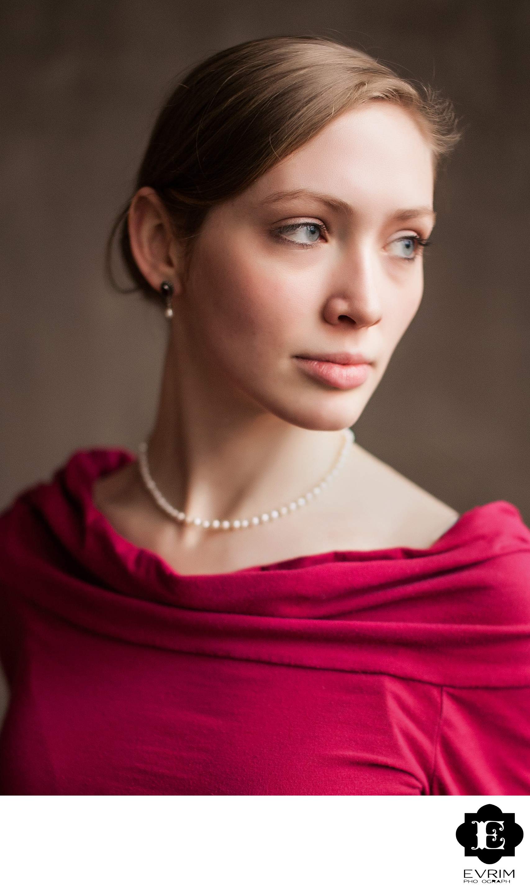 Portland Musician Singer Headshot Photographer.