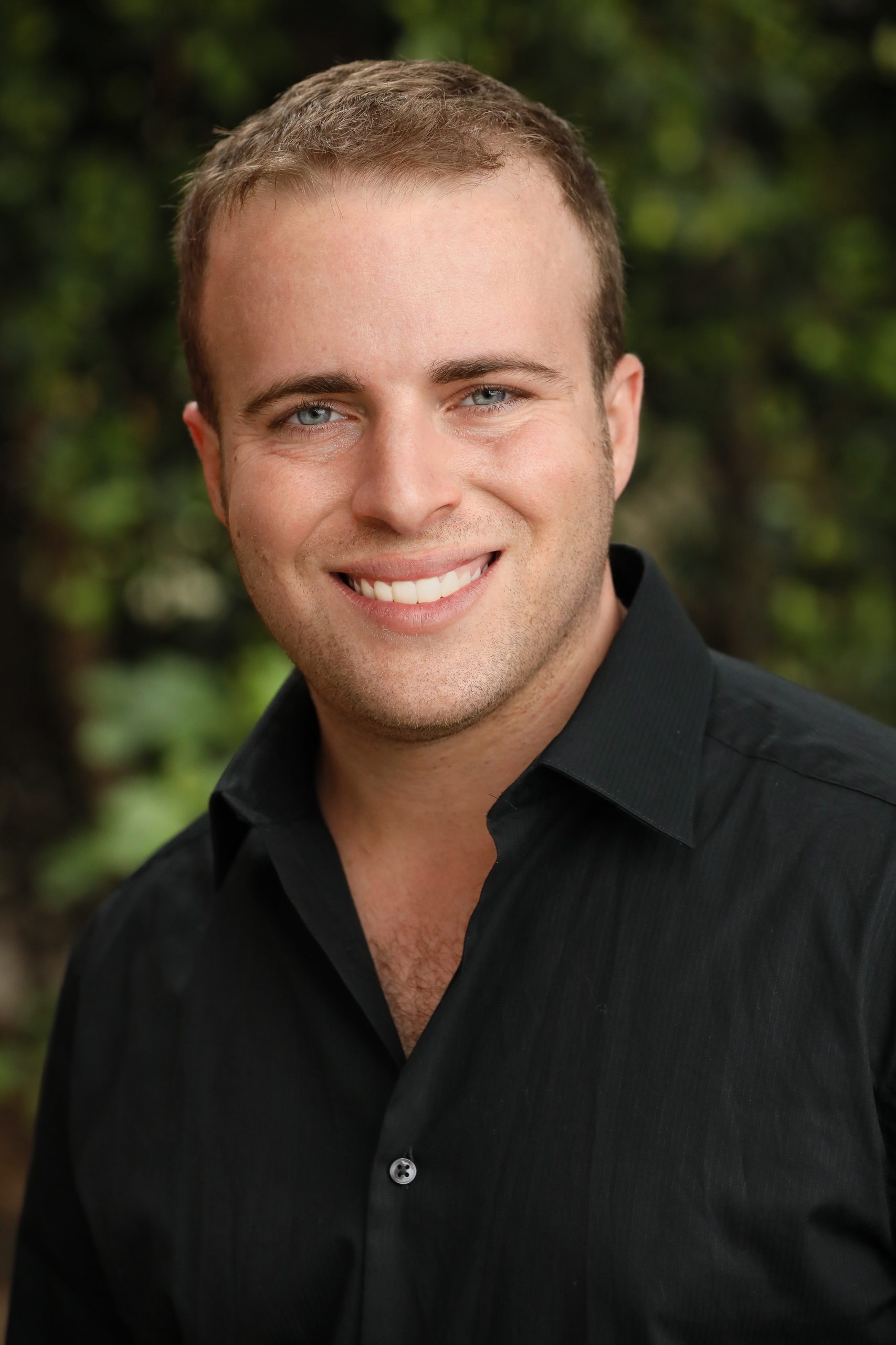 Business Headshot Photographer Los Angeles - Joshua Monesson Photography