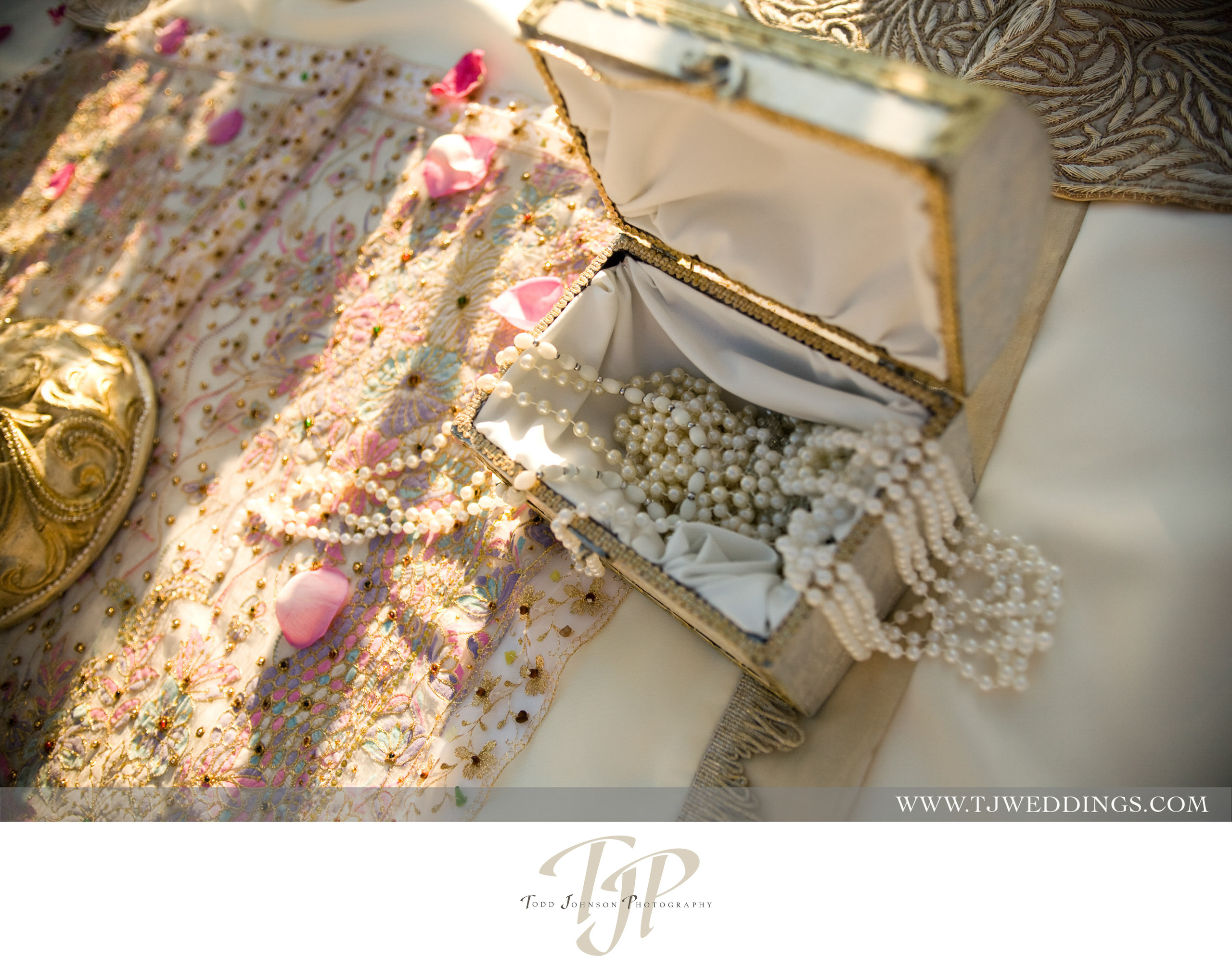 Persian Weddings | Sofreh Aghd. Four Seasons. Wedding Photography in ...