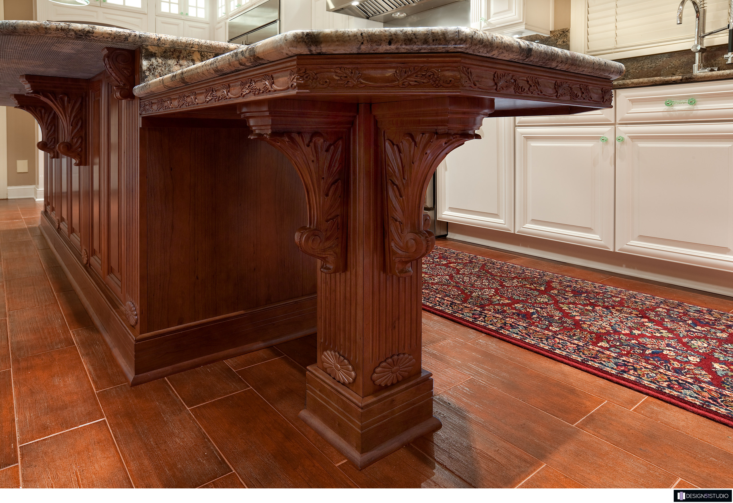 TRADITIONAL EPPING FOREST KITCHEN - ISLAND DETAILS - HOLLY WIEGMANN ...