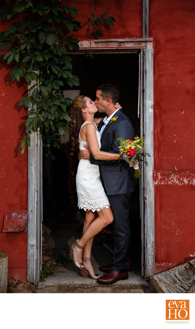 Kissing at the Barn - Photojournalist for Your Wedding Day - Visual ...