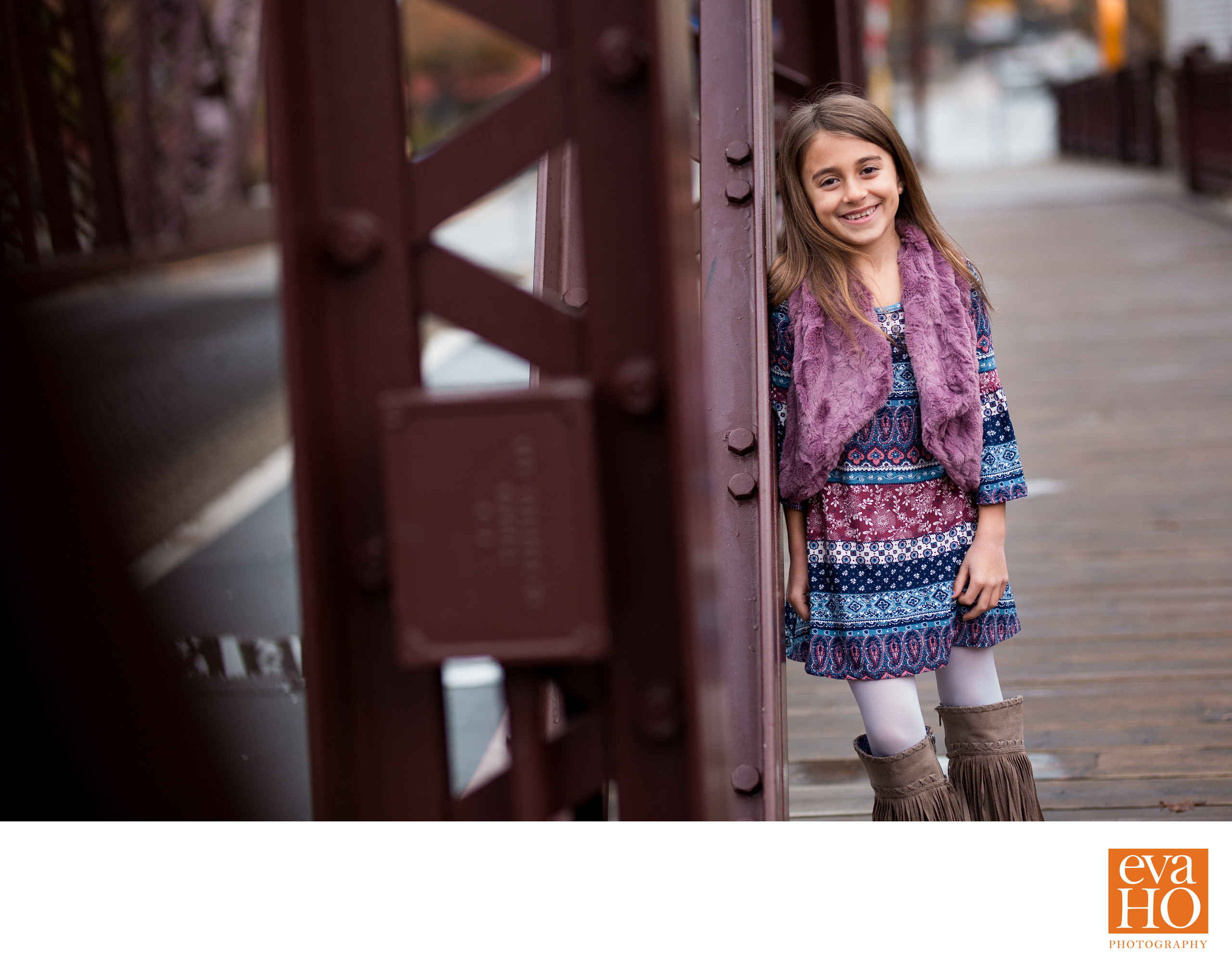 Photo with an Aspired Model at Kinzie Street Bridge - Family Portrait ...