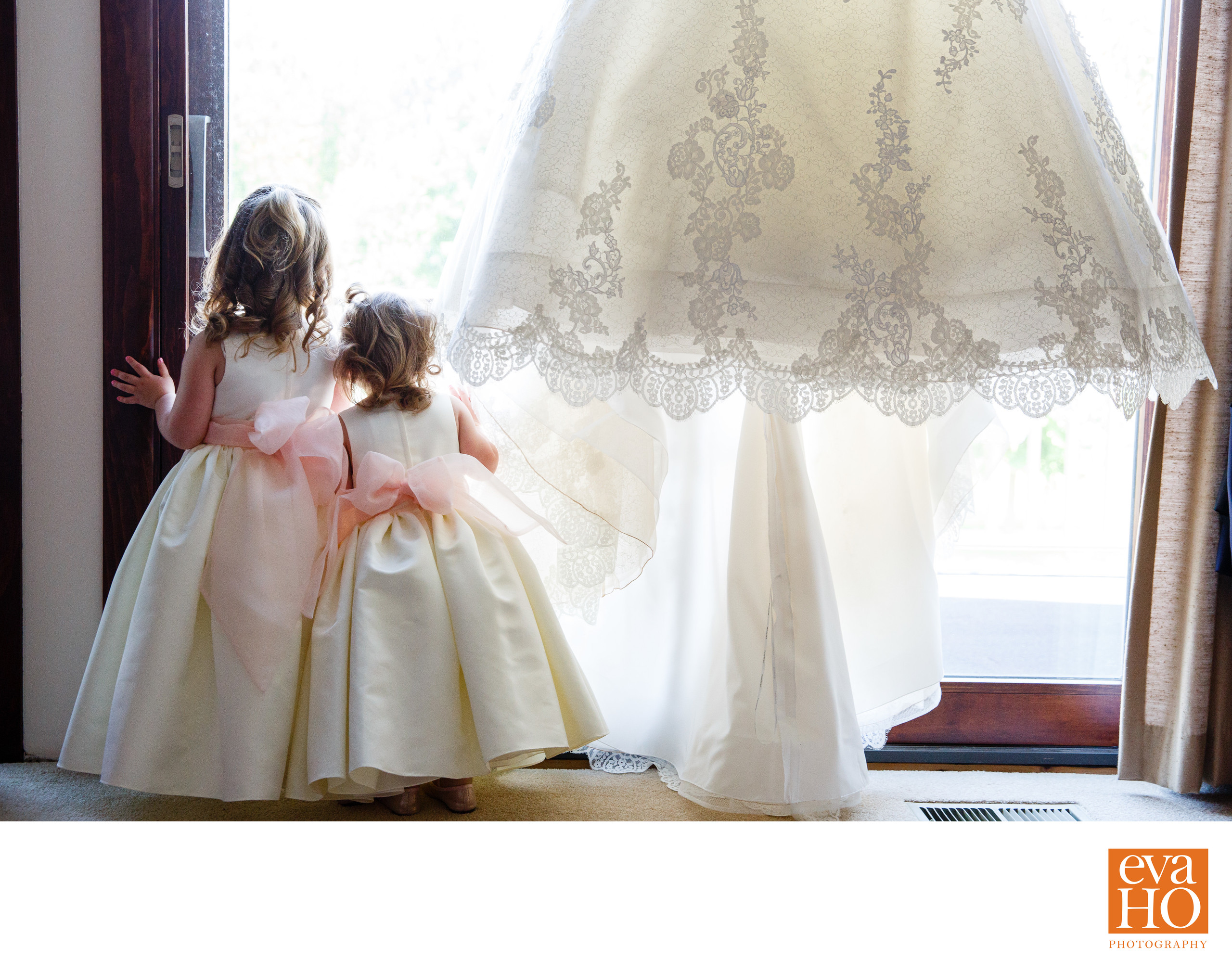 Cute Flower Girls and Wedding Dress - Photojournalist for Your Wedding ...