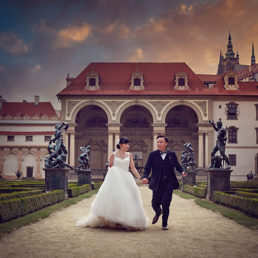 Prague Wedding & Pre-Wedding Photographer: Capturing Timeless Moments