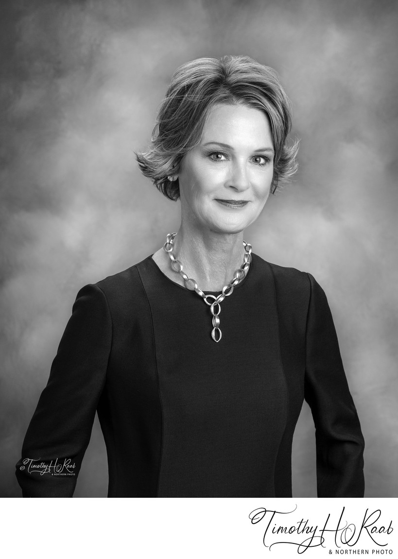 Shannon Older - LEADERS/PRESIDENTIAL PORTRAITS
